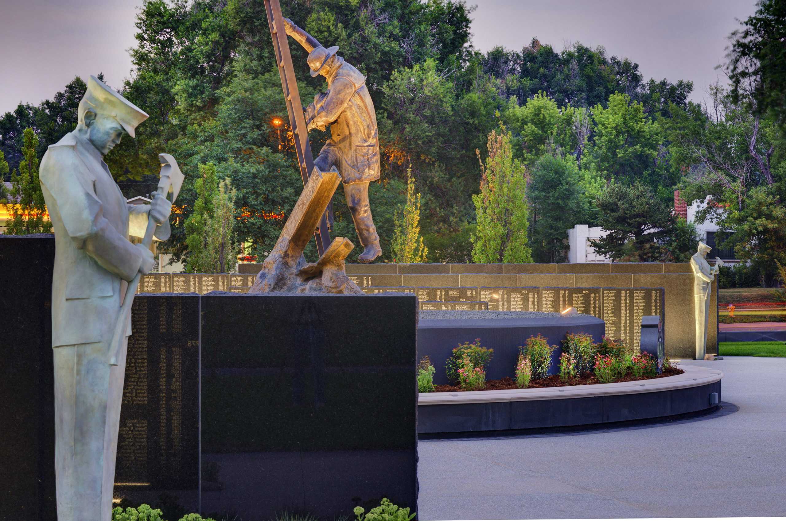 Fallen Fire Fighter Memorial - JE Dunn Construction