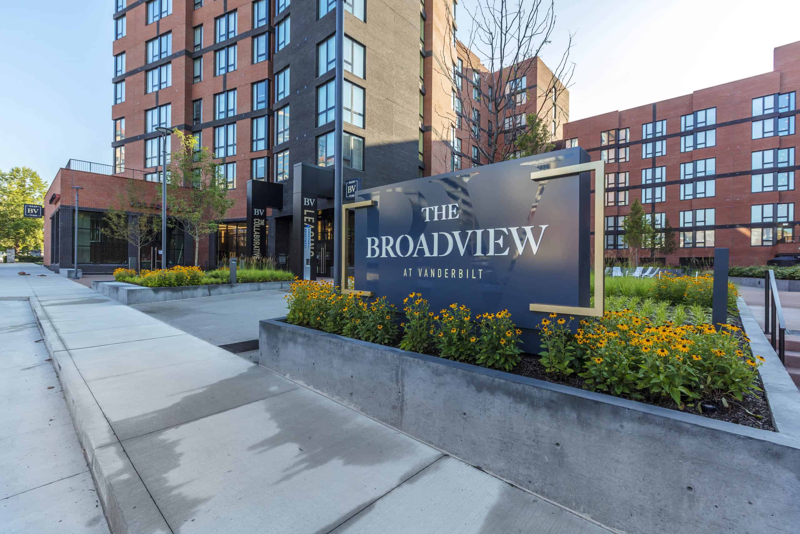 The Broadview at Vanderbilt - JE Dunn Construction