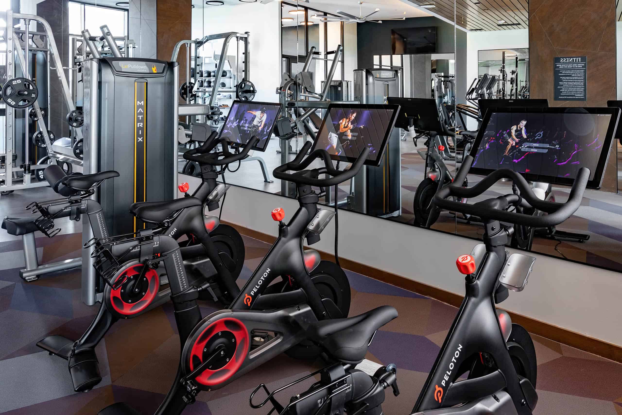 Fraye Hotel & Fallyn Apartments - JE Dunn Construction