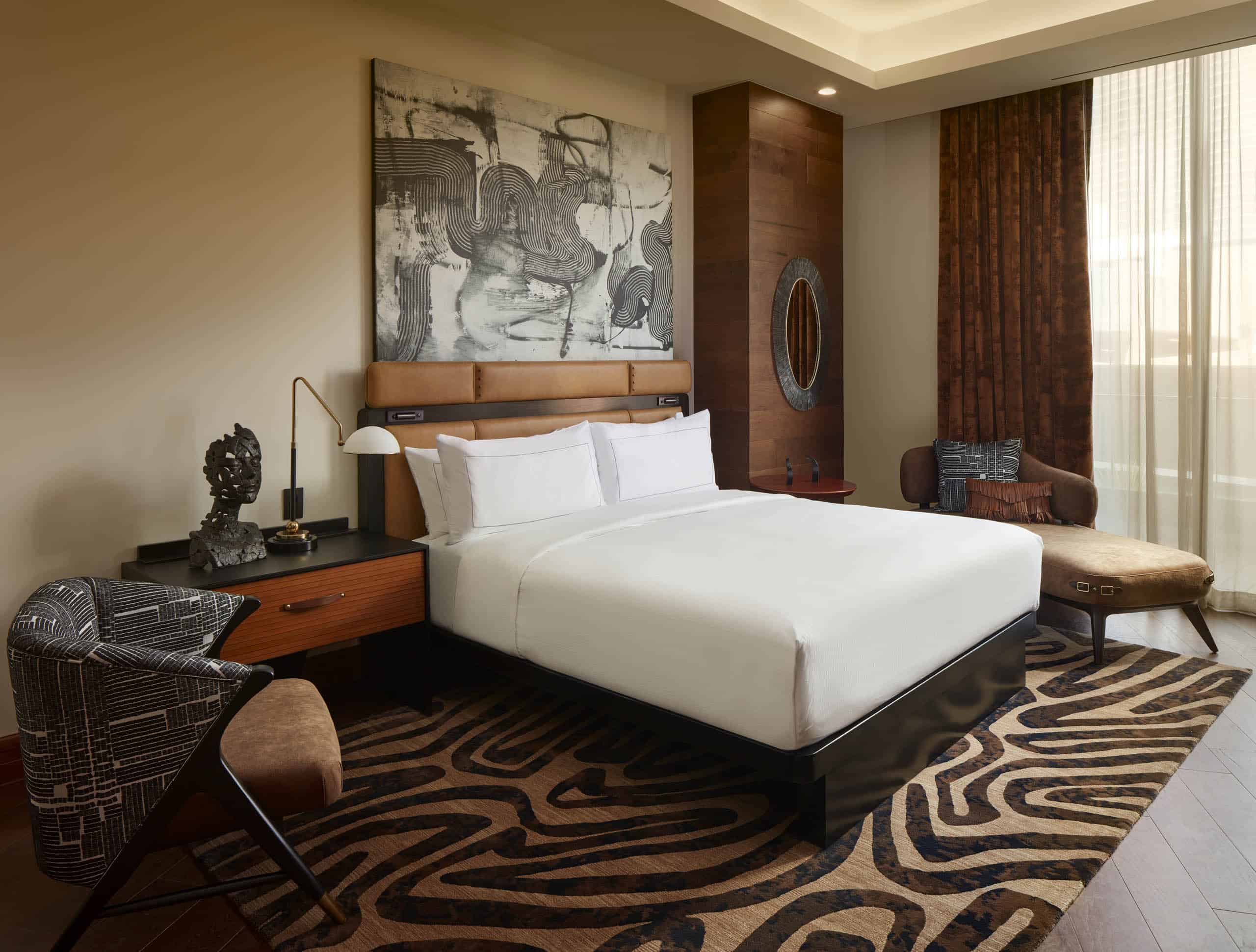 Fraye Hotel & Fallyn Apartments - JE Dunn Construction